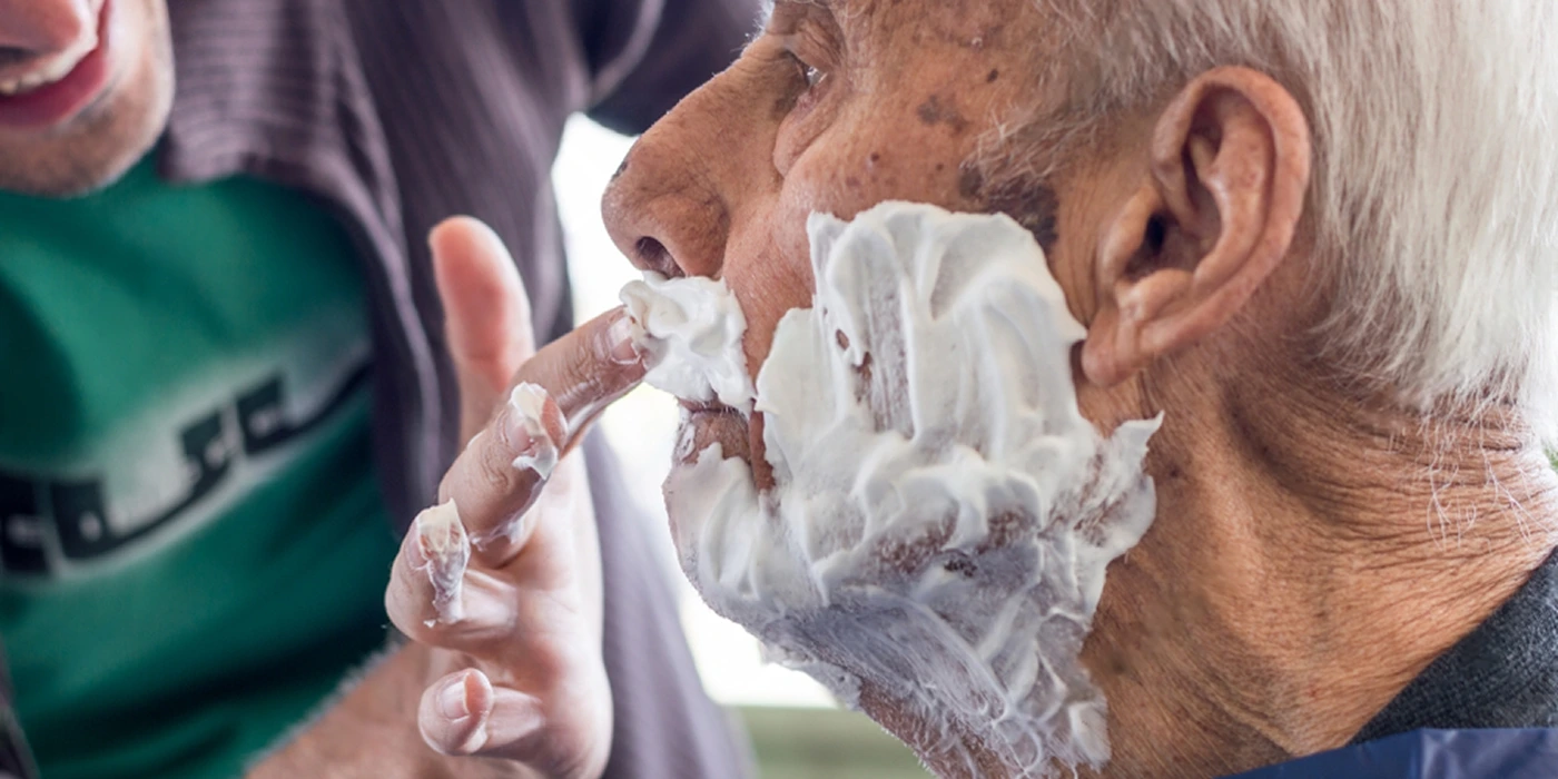 Essential Grooming and Hygiene Guide for the Elderly